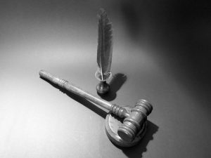 Hammer - Feather Drop Experiment in Moon | Param's Magazine